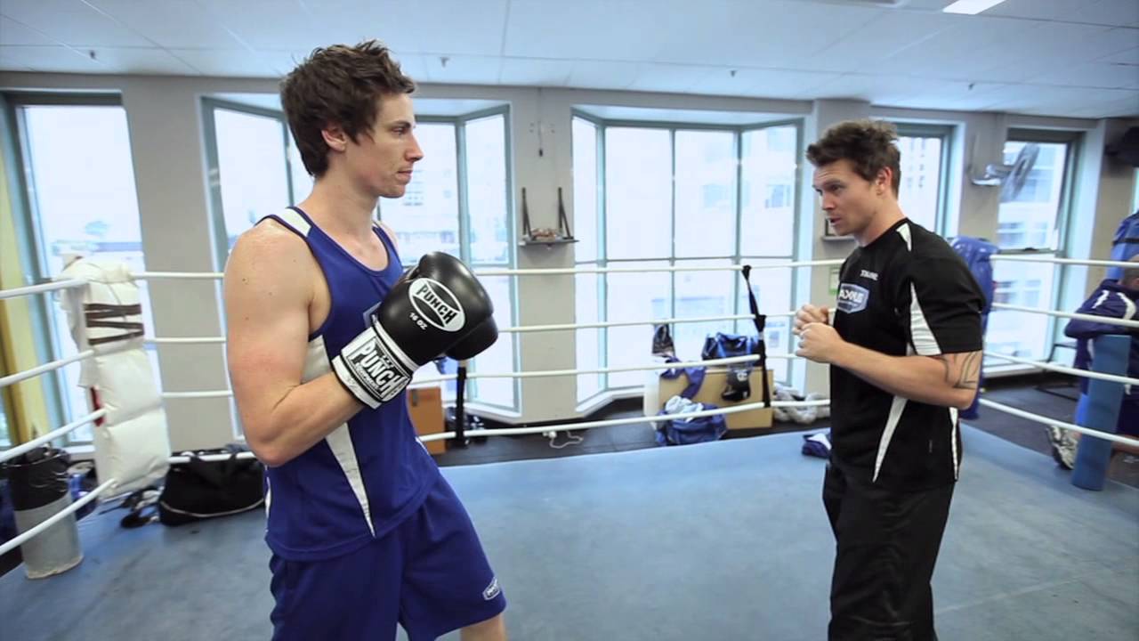 Boxing Training Tips: How to Attack Using Angles (Extended) - OLD FIGHTS