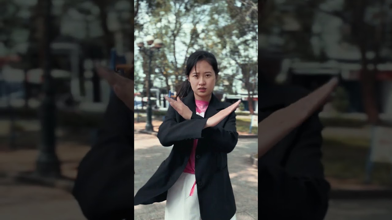 [460] Self-defense techniques explained through staged situations # ...